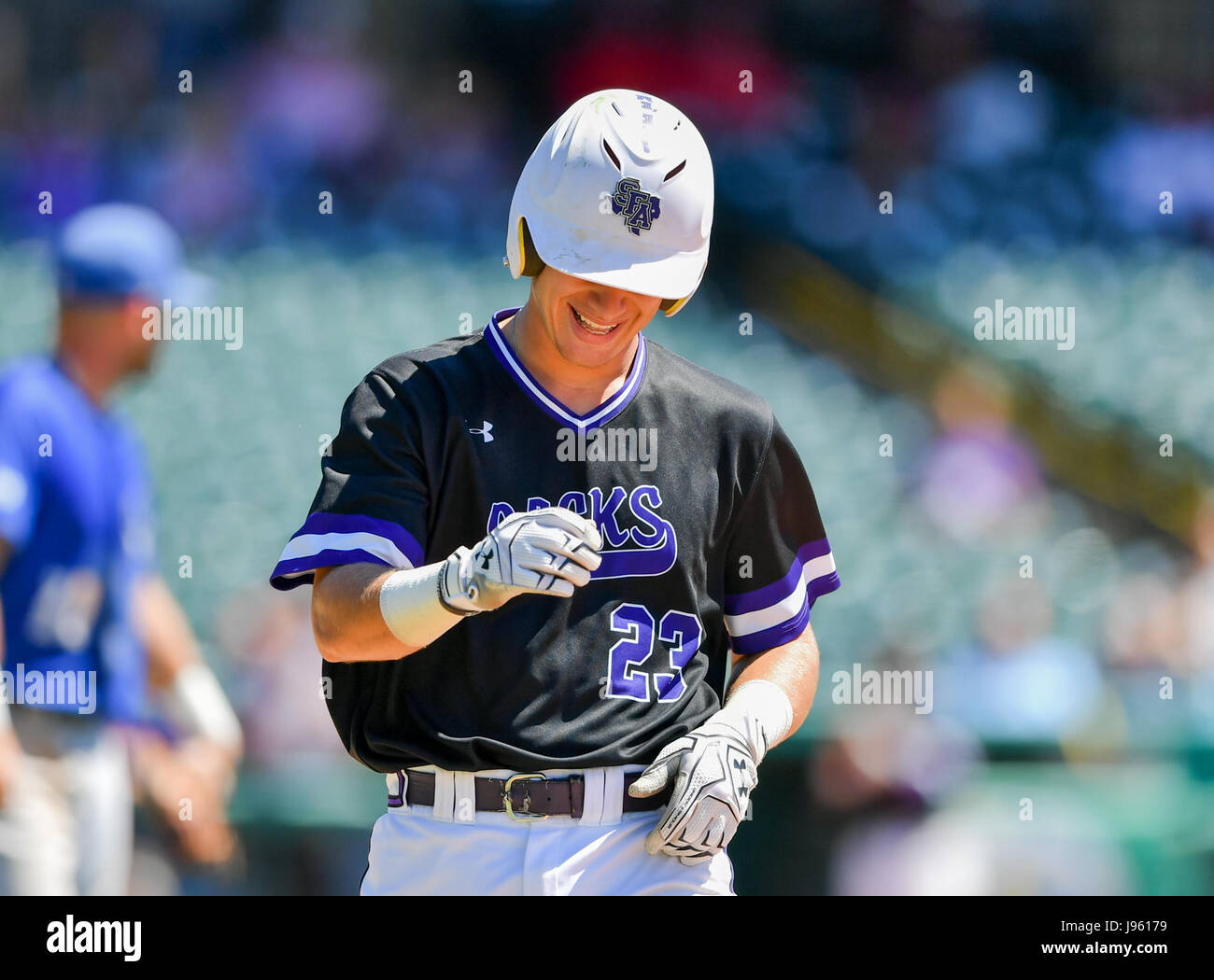 Baseball running action sport hi-res stock photography and images - Alamy