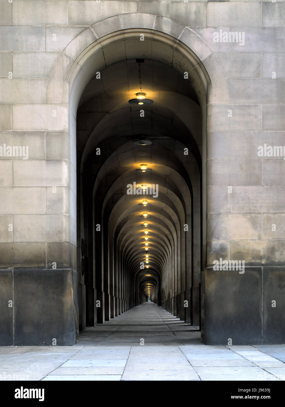 Undercover walkway hi-res stock photography and images - Alamy