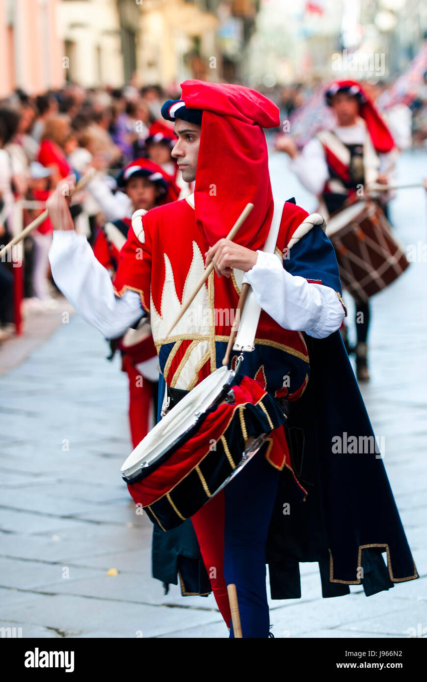 Drummer in medieval reenactment costumes Stock Photo - Alamy