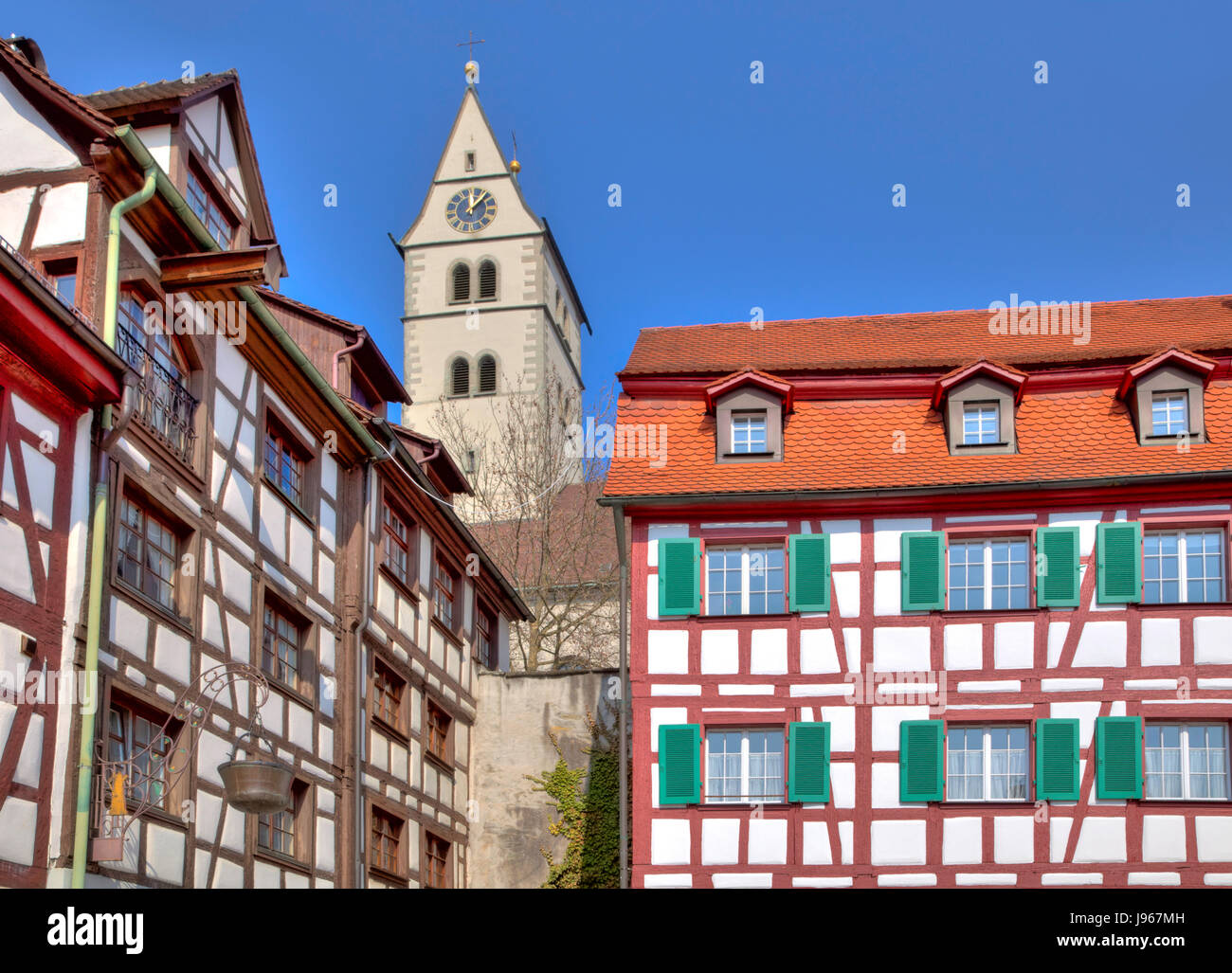 Village gate free house hi-res stock photography and images - Alamy