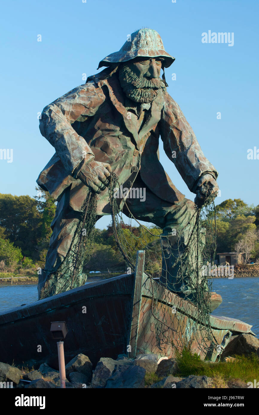 Fisherman Memorial statue, Humboldt Bay Harbor, Eureka, California ...