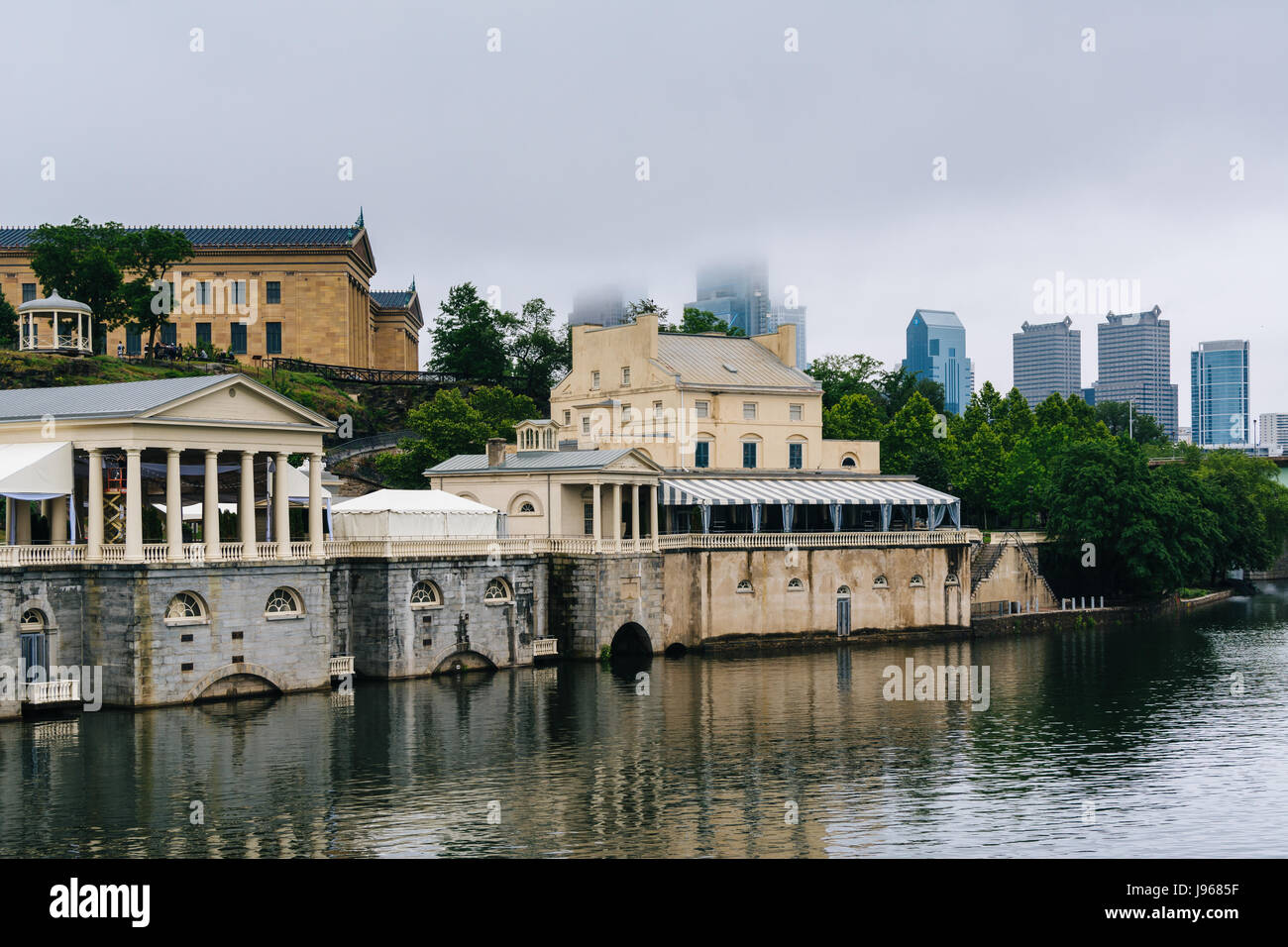 The Fairmount Waterworks and skyline of Philadelphia, Pennsylvania ...