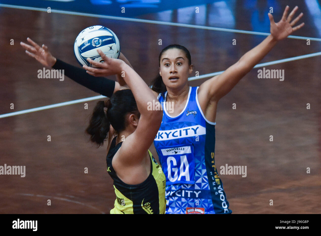 Tiana metuarau hi-res stock photography and images - Alamy Tiana metuarau hi-res stock photography and images - Alamy