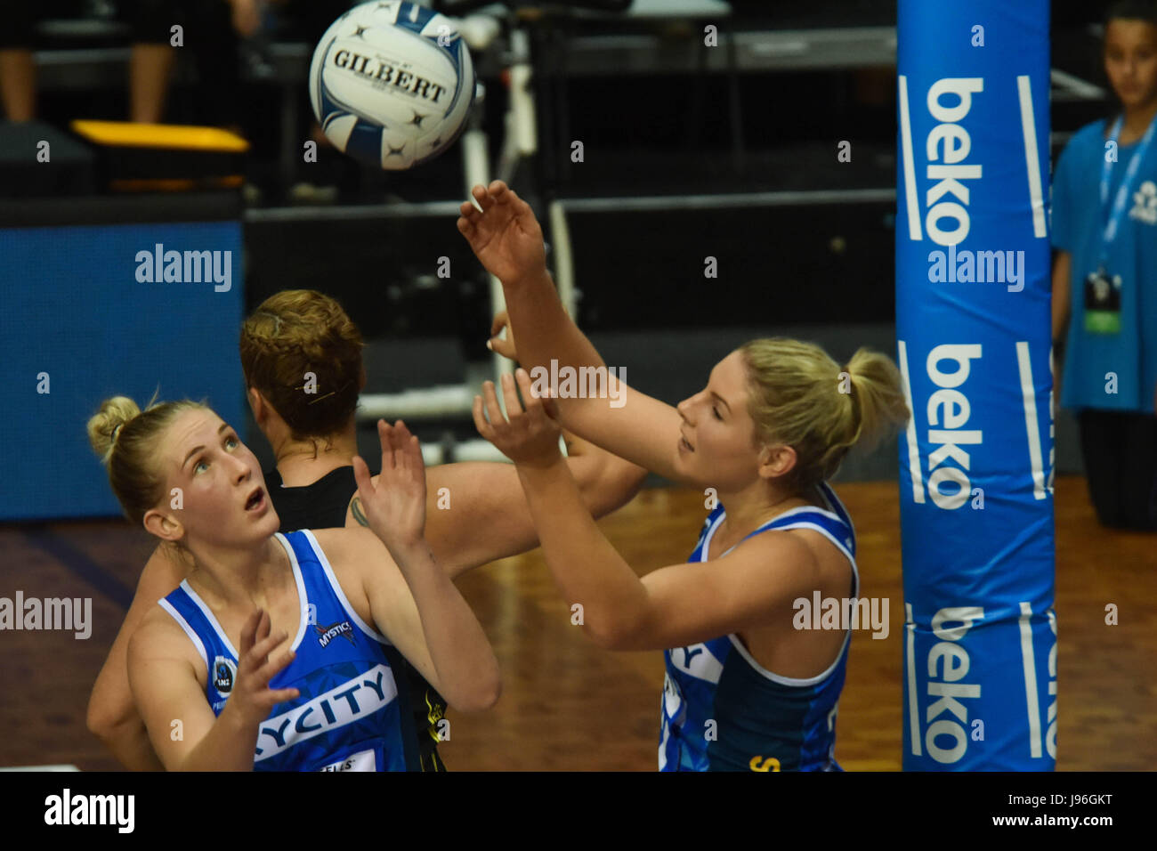 Auckland, New Zealand. 31st May, 2017. Storm Purvis (R) and Michaela ...