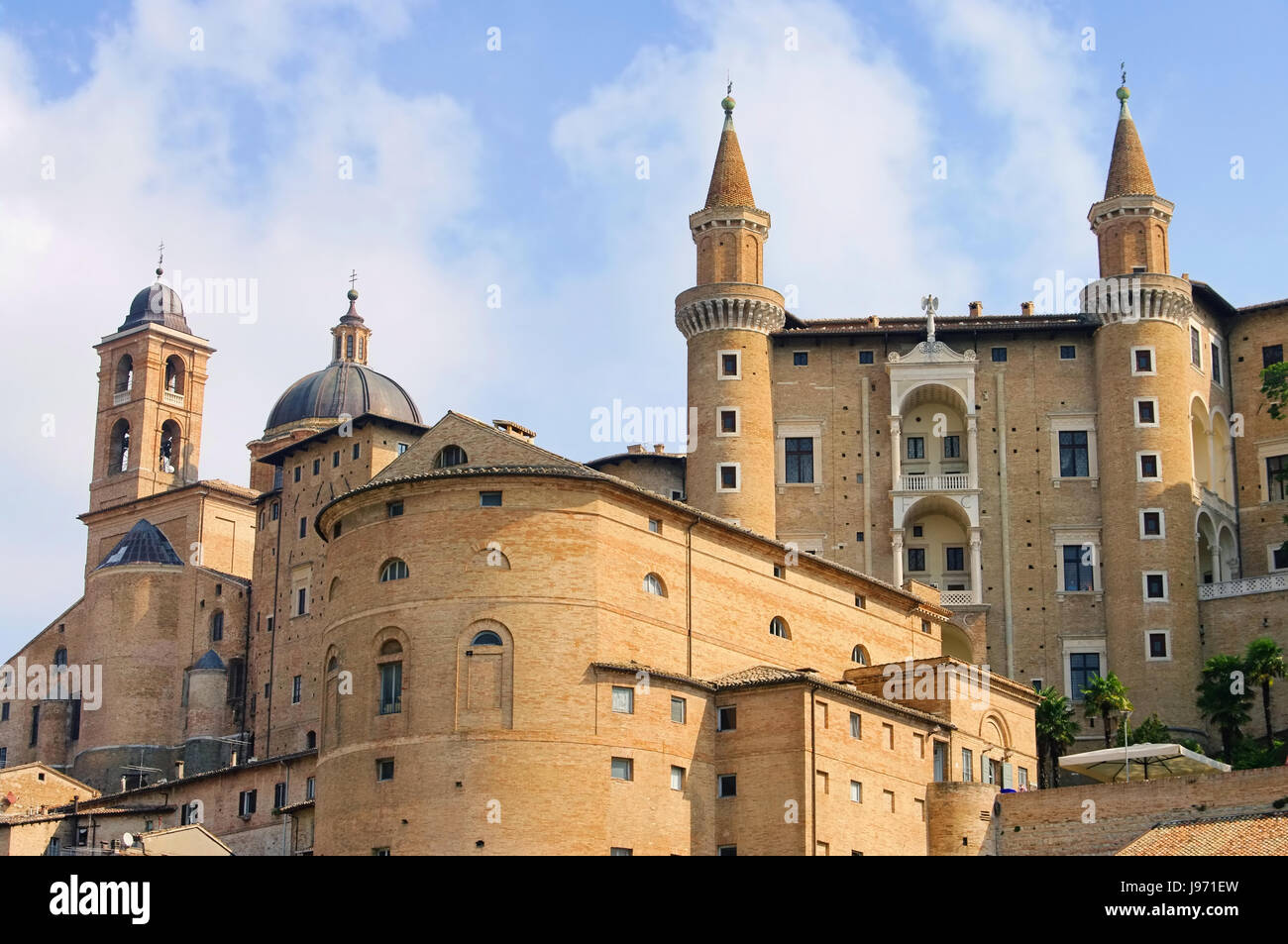 cathedral, style of construction, architecture, architectural style ...