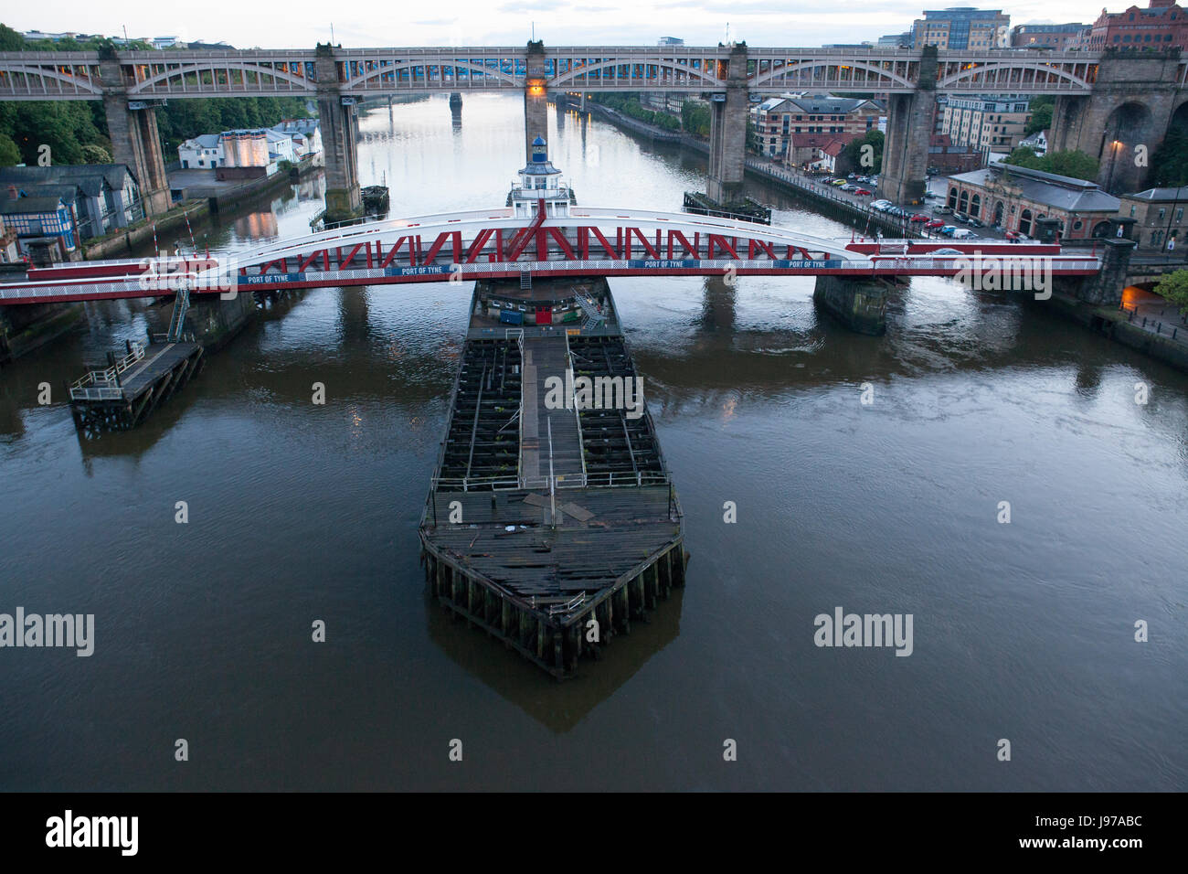 Road bridge river south tyne hi-res stock photography and images - Alamy