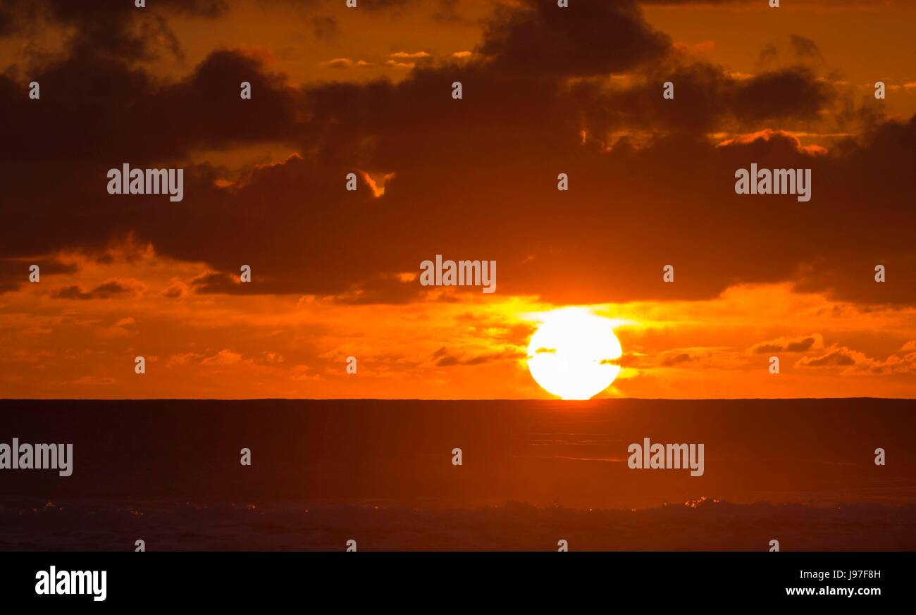 Surfer costa rica sunset santa teresa hi-res stock photography and ...