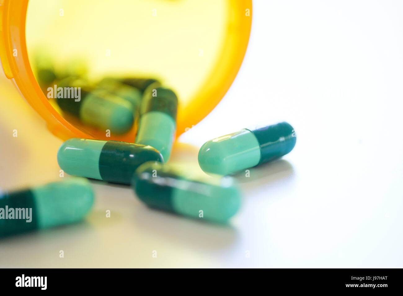 Close-up of pill bottle Stock Photo - Alamy