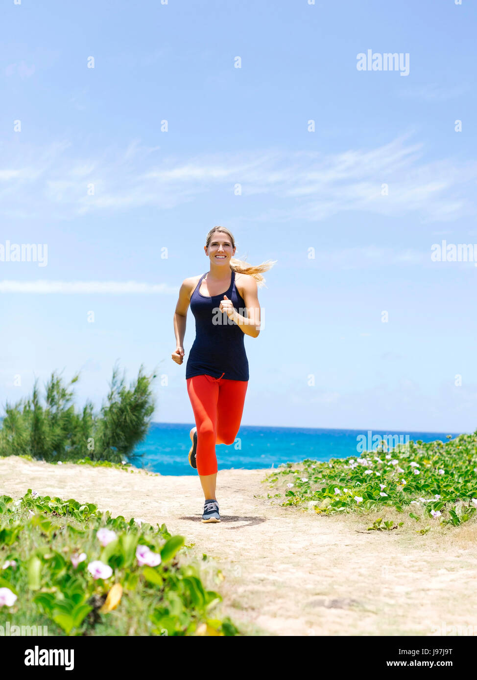 Jogging in hawaii hi-res stock photography and images - Alamy