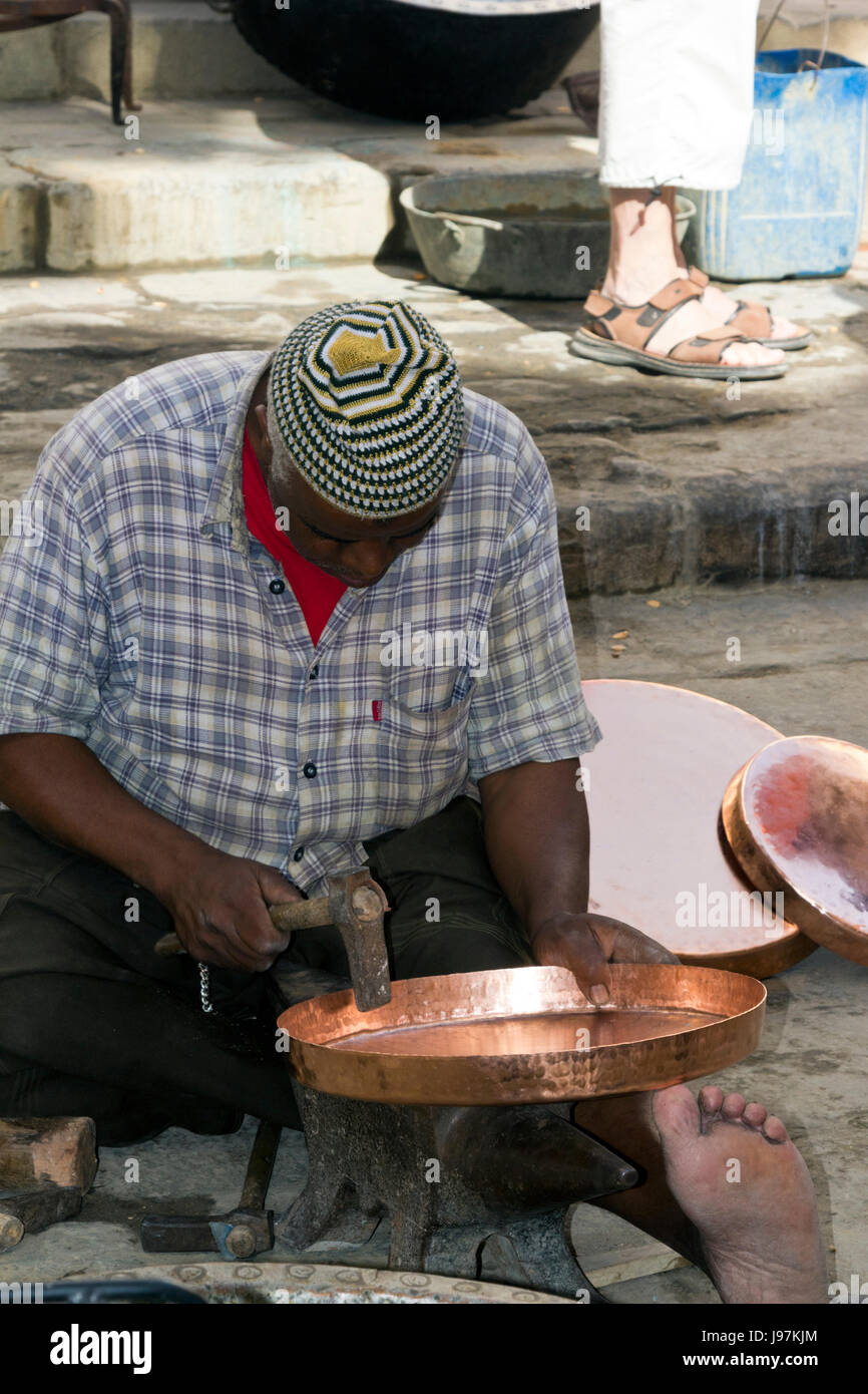 Copper souk hi-res stock photography and images - Alamy
