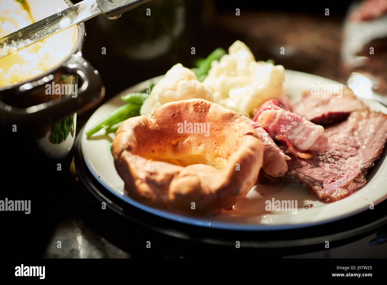 Carvery pub, traditional sunday luck on a plate Stock Photo - Alamy
