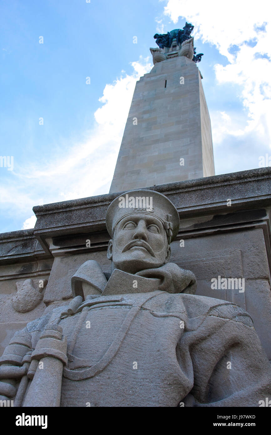 World war heroic memorial hi-res stock photography and images - Alamy