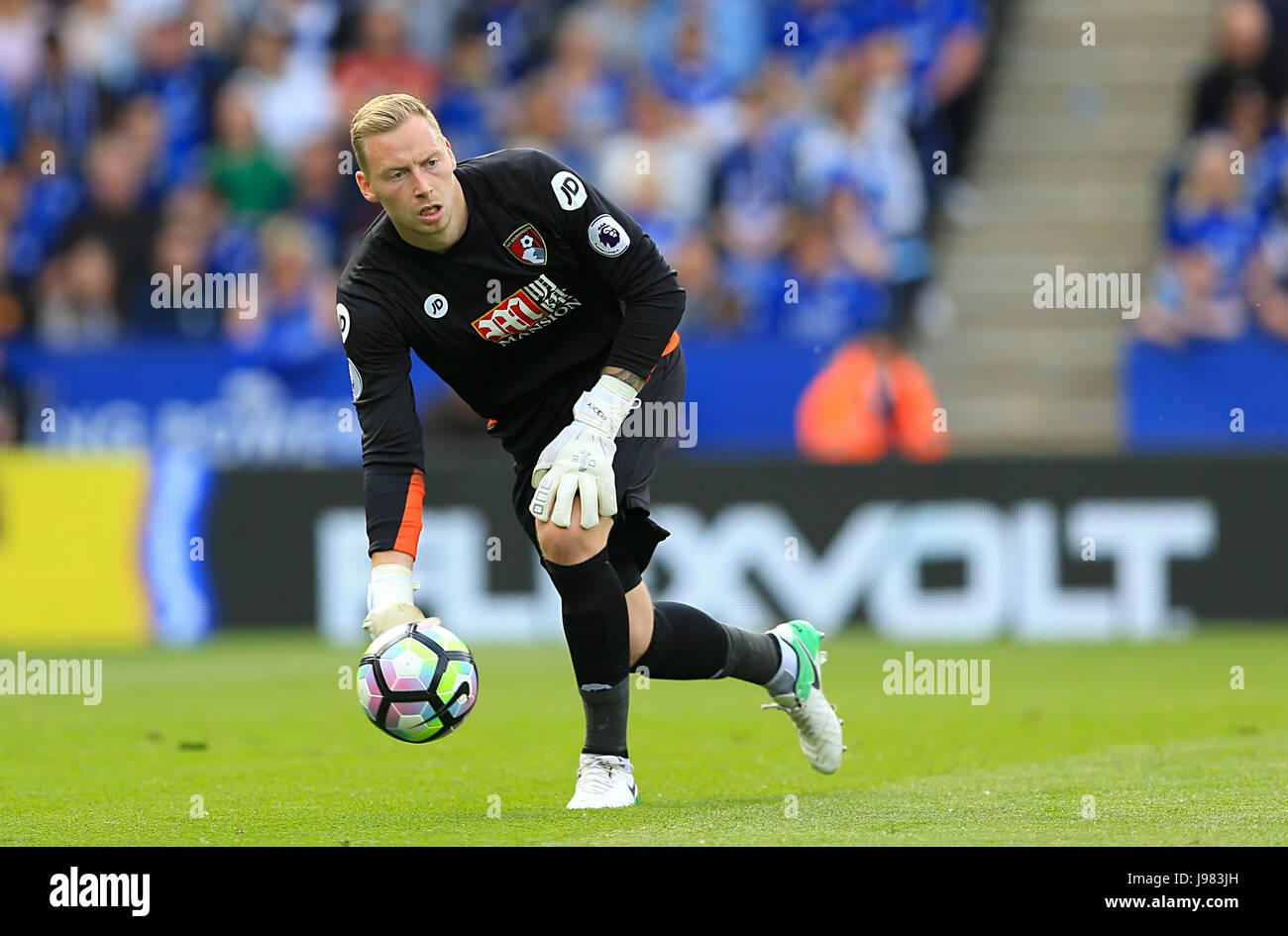 Goalkeeper ryan allsop hi-res stock photography and images - Alamy