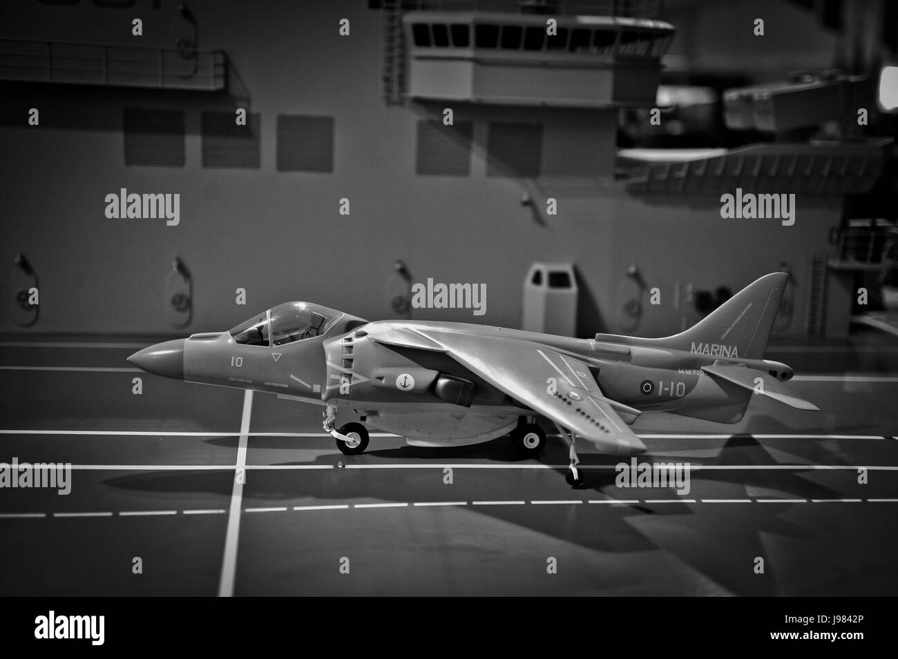 Harrier Jump Jet Stock Photo - Alamy