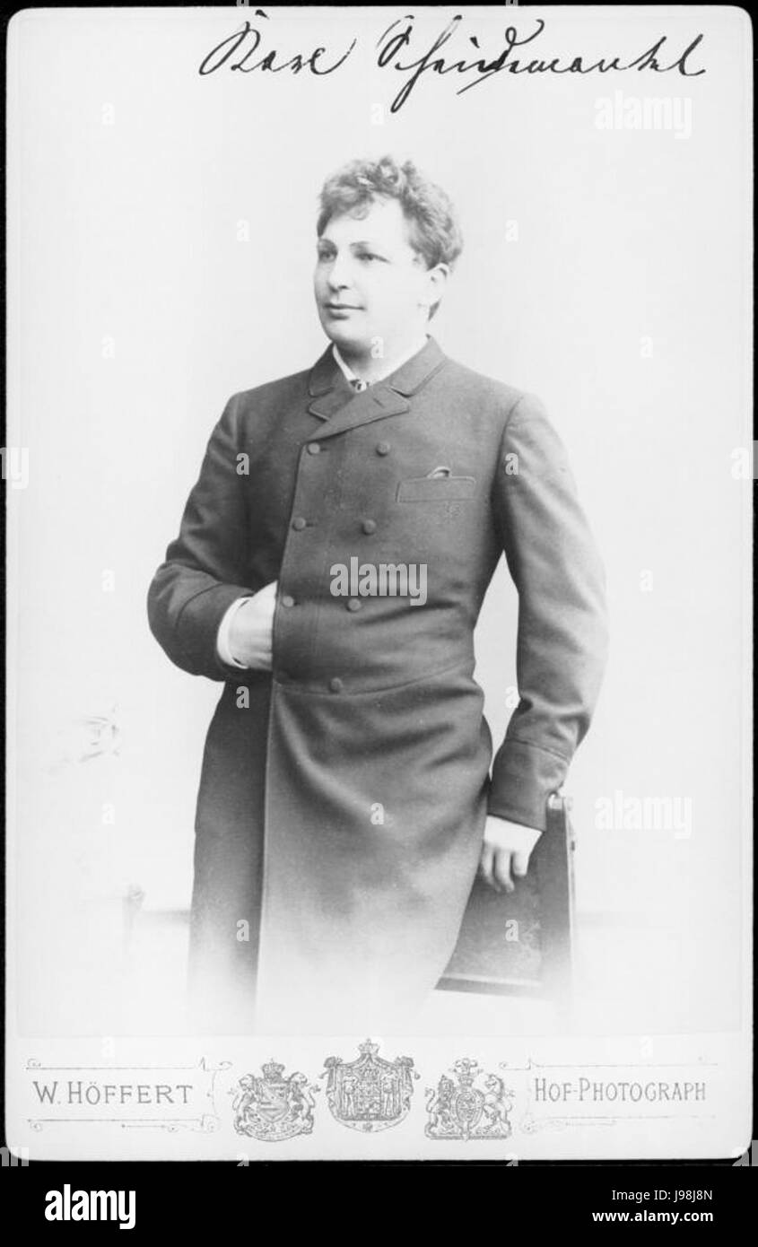 Scheidemantel Kniestueck jung Stock Photo - Alamy