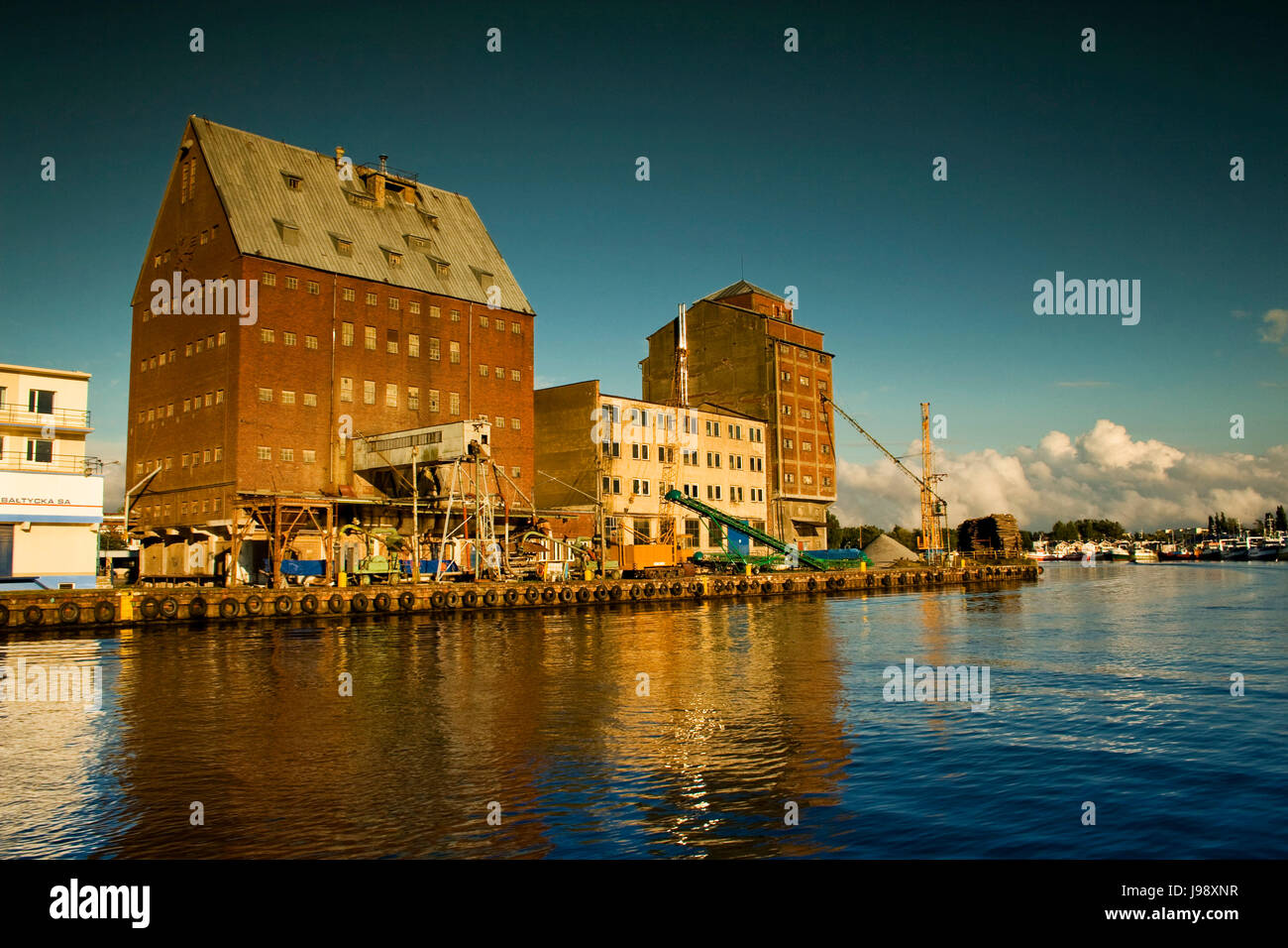 industry, dock, style of construction, architecture, architectural ...