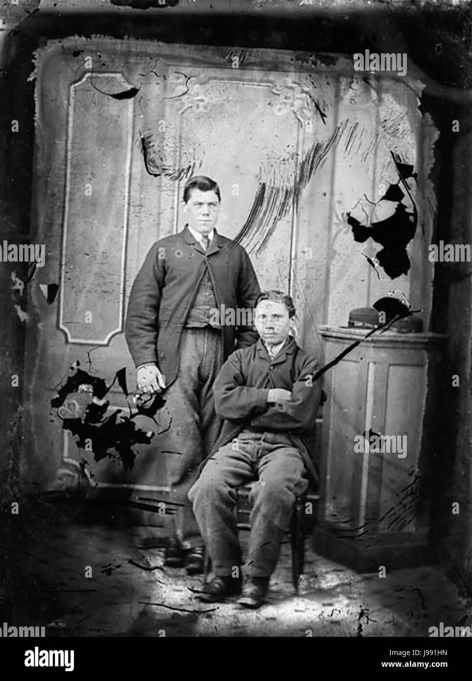 Vintage style people men hi-res stock photography and images - Alamy