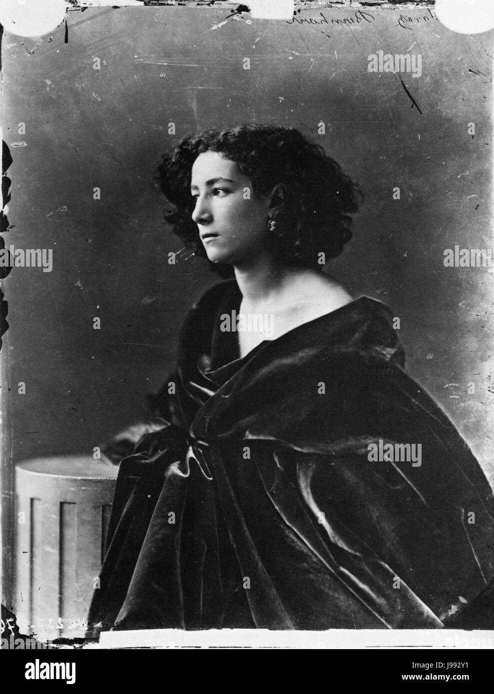 Sarah Bernhardt 1864 Nadar Stock Photo - Alamy