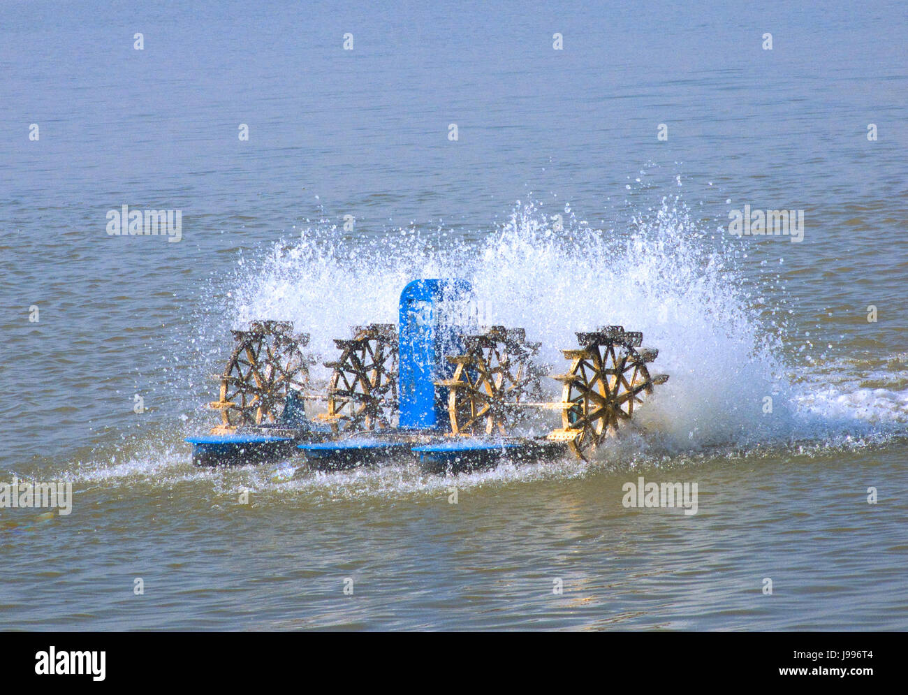 circulation, wheel, agriculture, farming, fish, propeller, foam ...