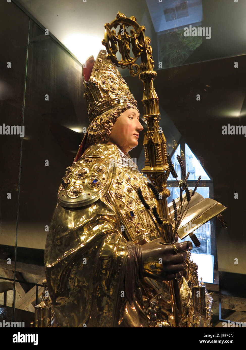 Reliquary of Saint Lambertus left side Stock Photo - Alamy