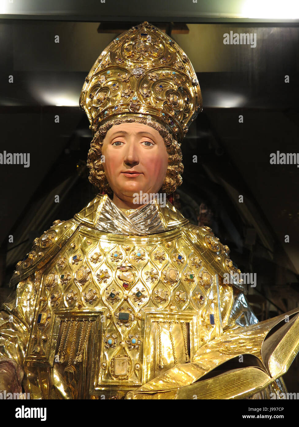 Reliquary of Saint Lambertus chest Stock Photo - Alamy