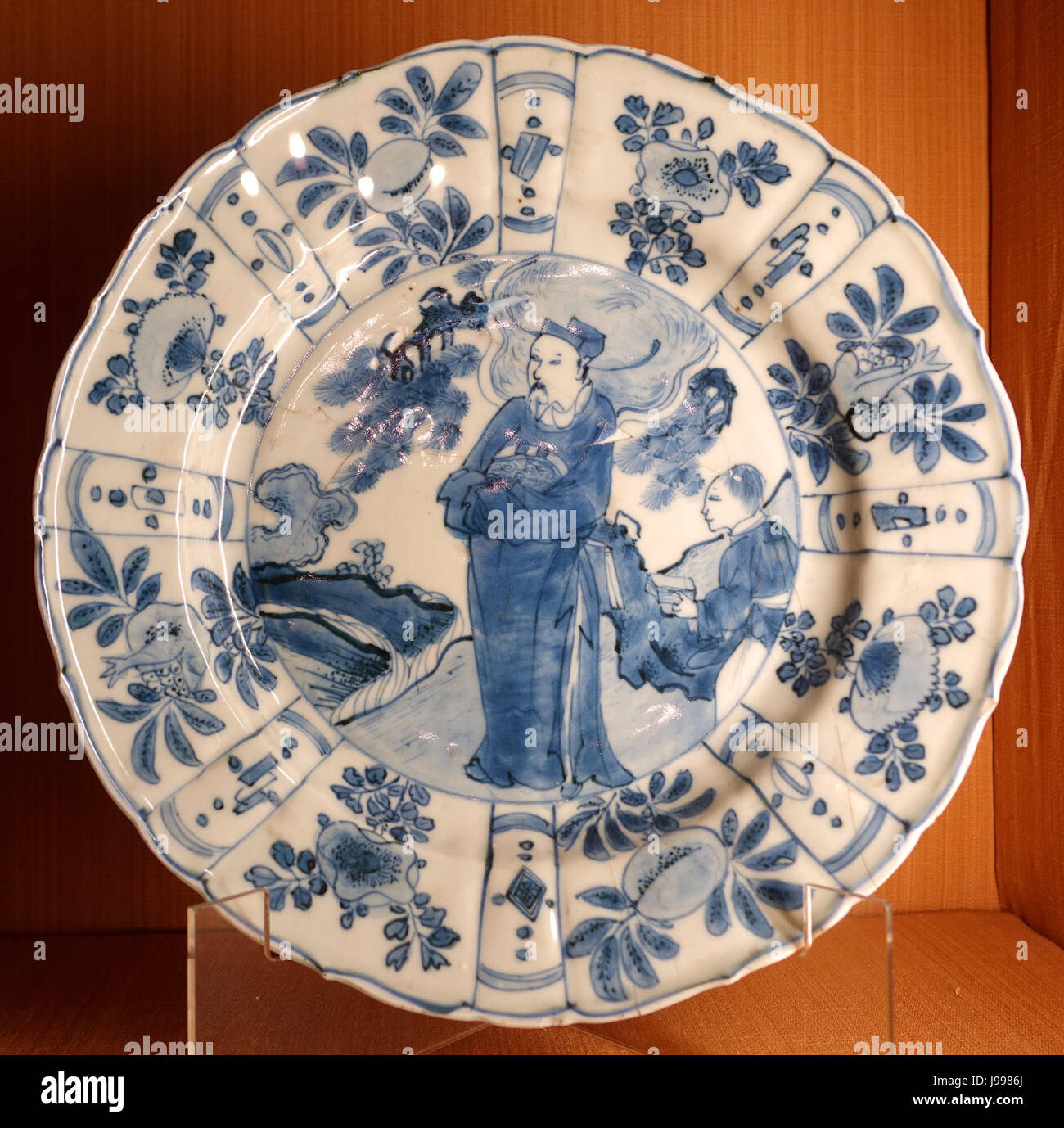 Plate, China, Ming dynasty, 16th 17th century AD, porcelain Museo ...