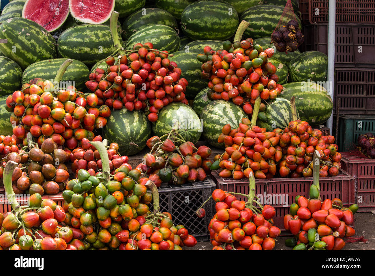 Traditional vegetable market in Medellin, Colombia Stock Photo - Alamy