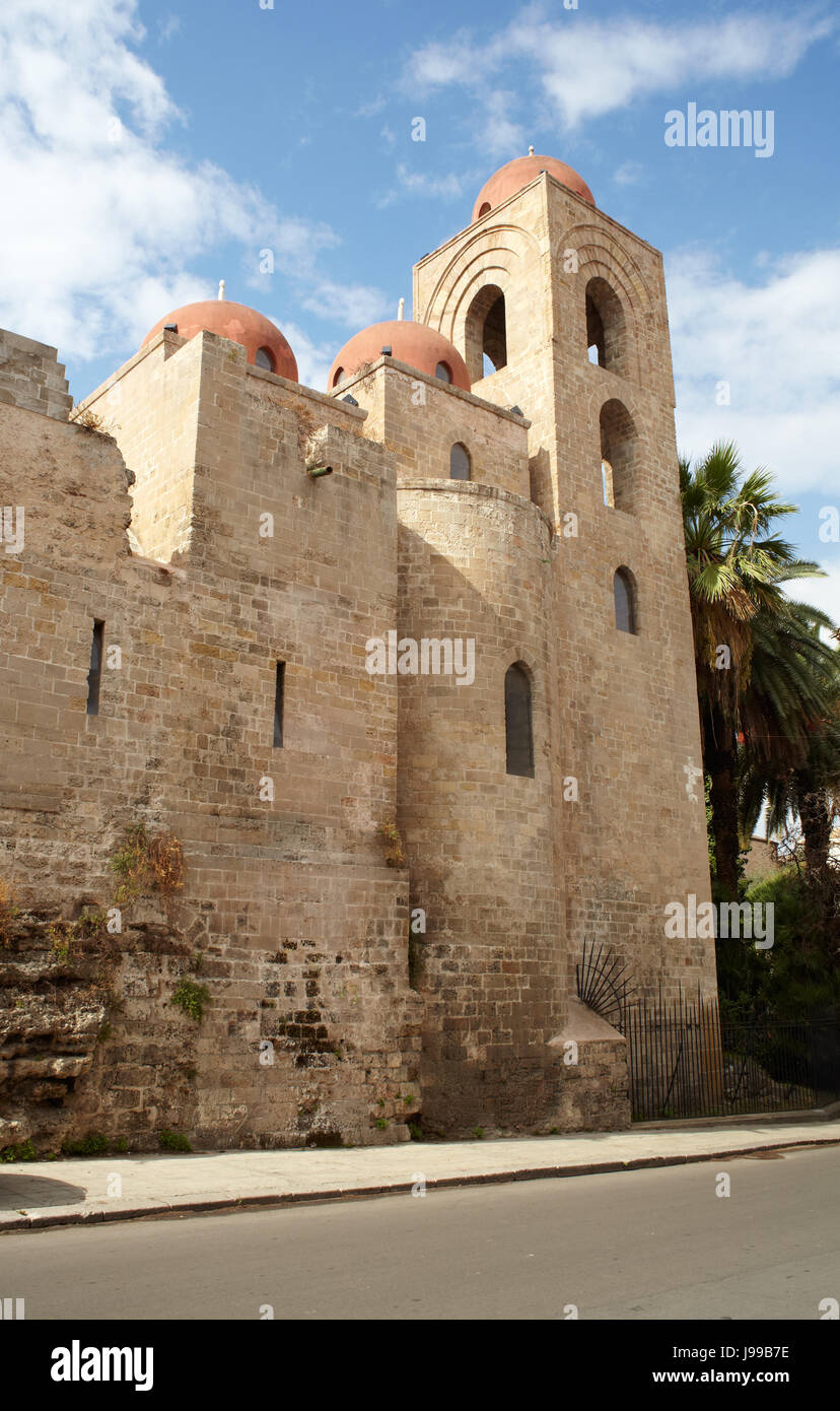 cathedral, style of construction, architecture, architectural style ...