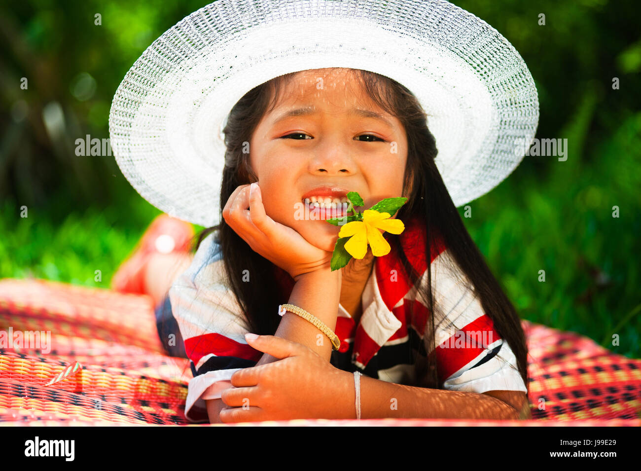 female, dapper, accosting, pretty, prettily, prettier, ravishing ...