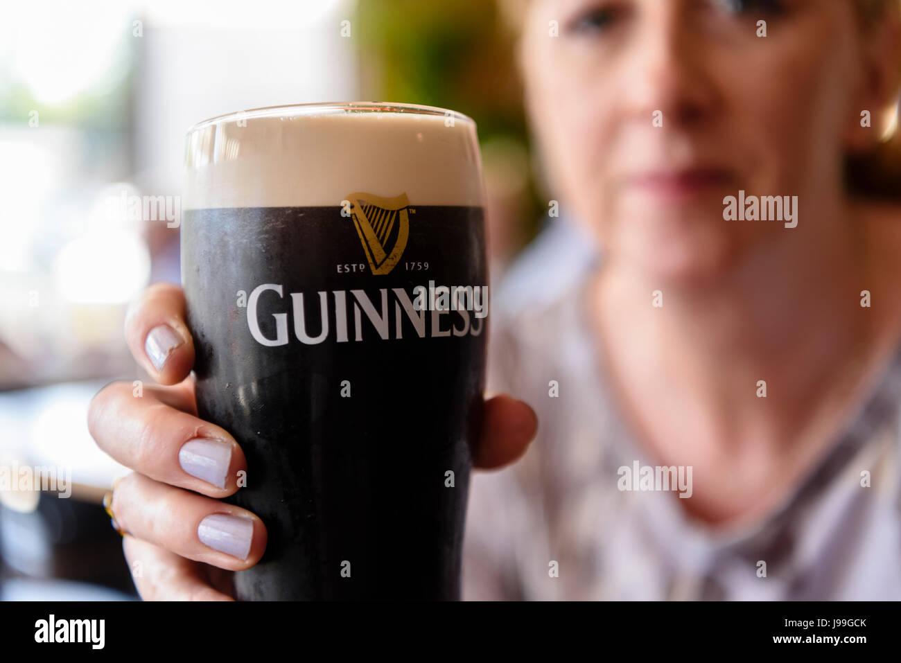 Prettiest Girl In The World Guinness