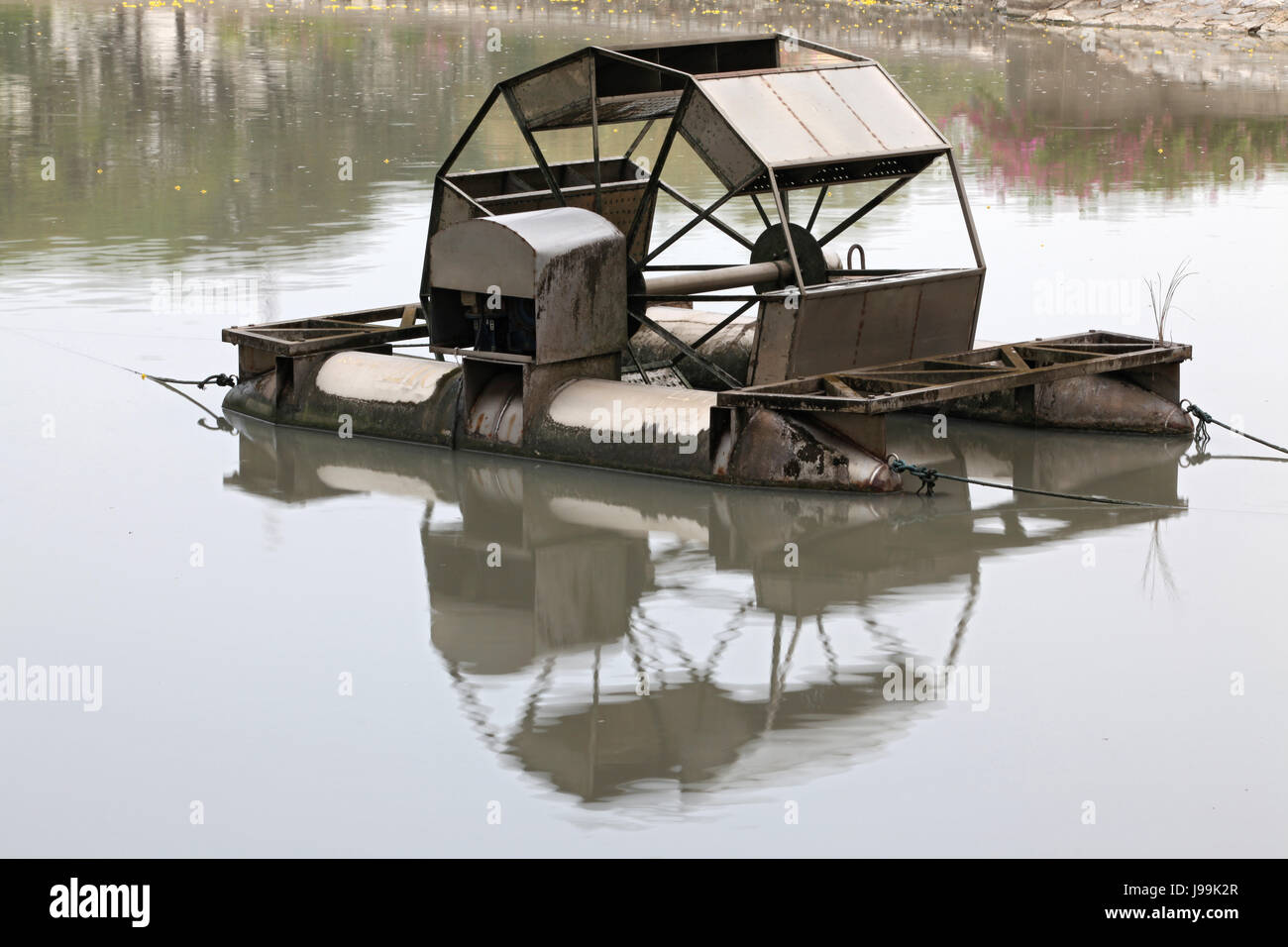 environment, enviroment, wheel, pollution, sewage, sewages, water ...