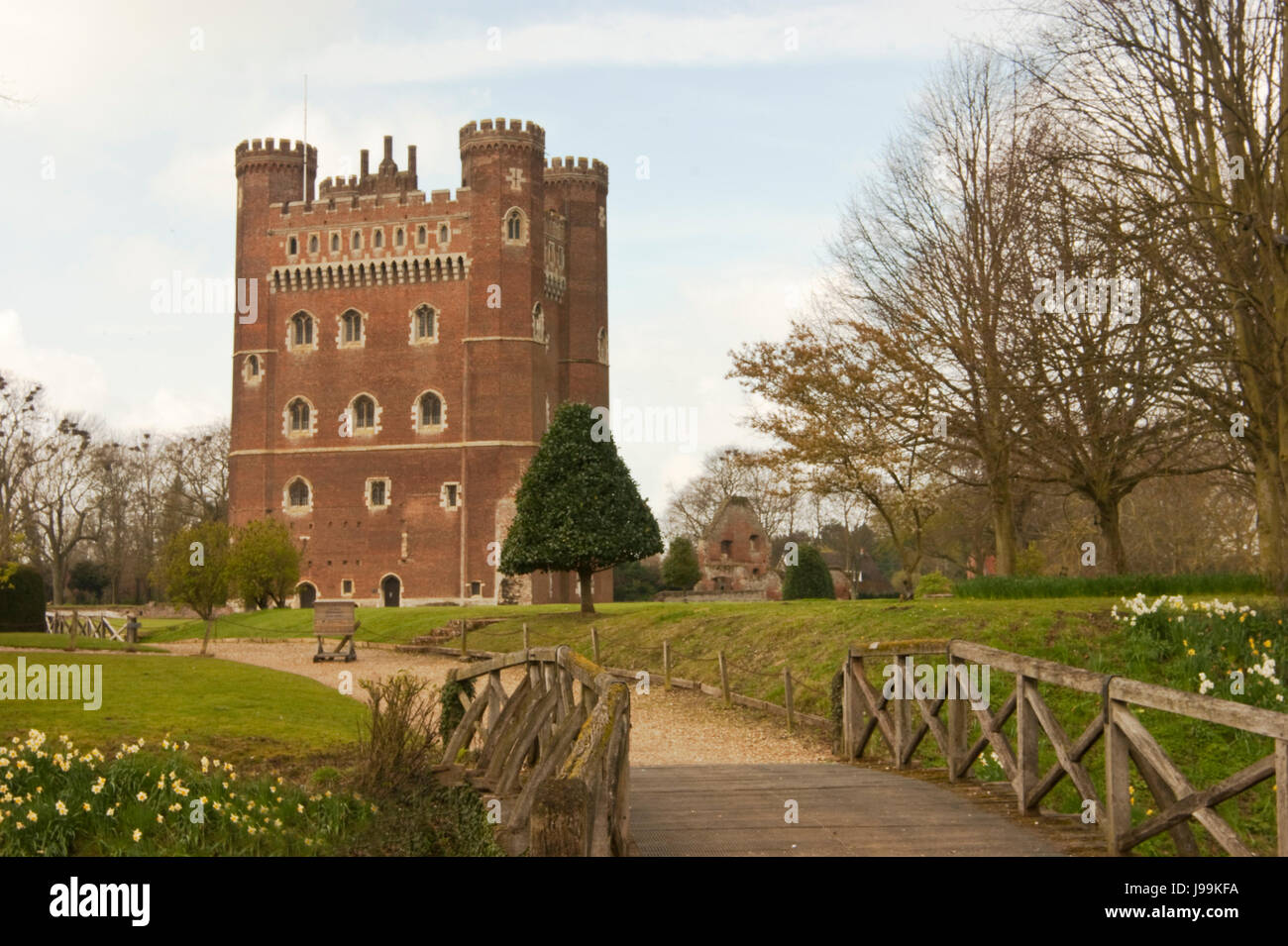england, england, tattershall castle, brick built castles, cloudy blue ...