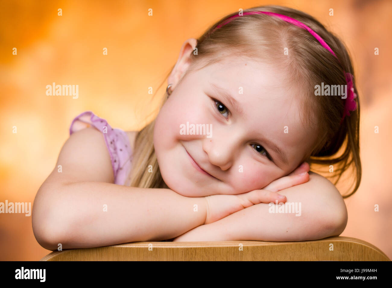 studio, kid, child, girl, girls, humans, human beings, people, folk ...