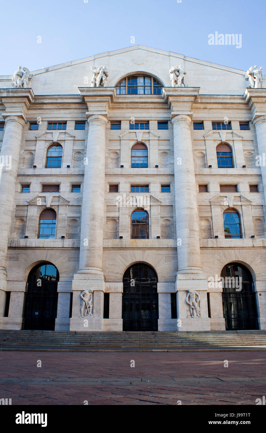 Historic building at risk hi-res stock photography and images - Alamy