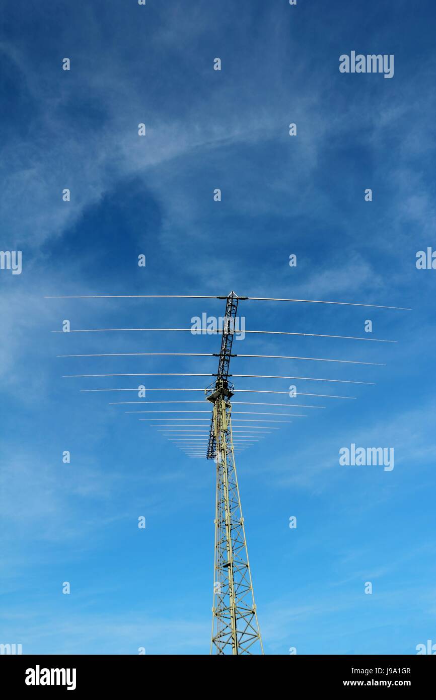 Electromagnetic radiation waves hi-res stock photography and images - Alamy