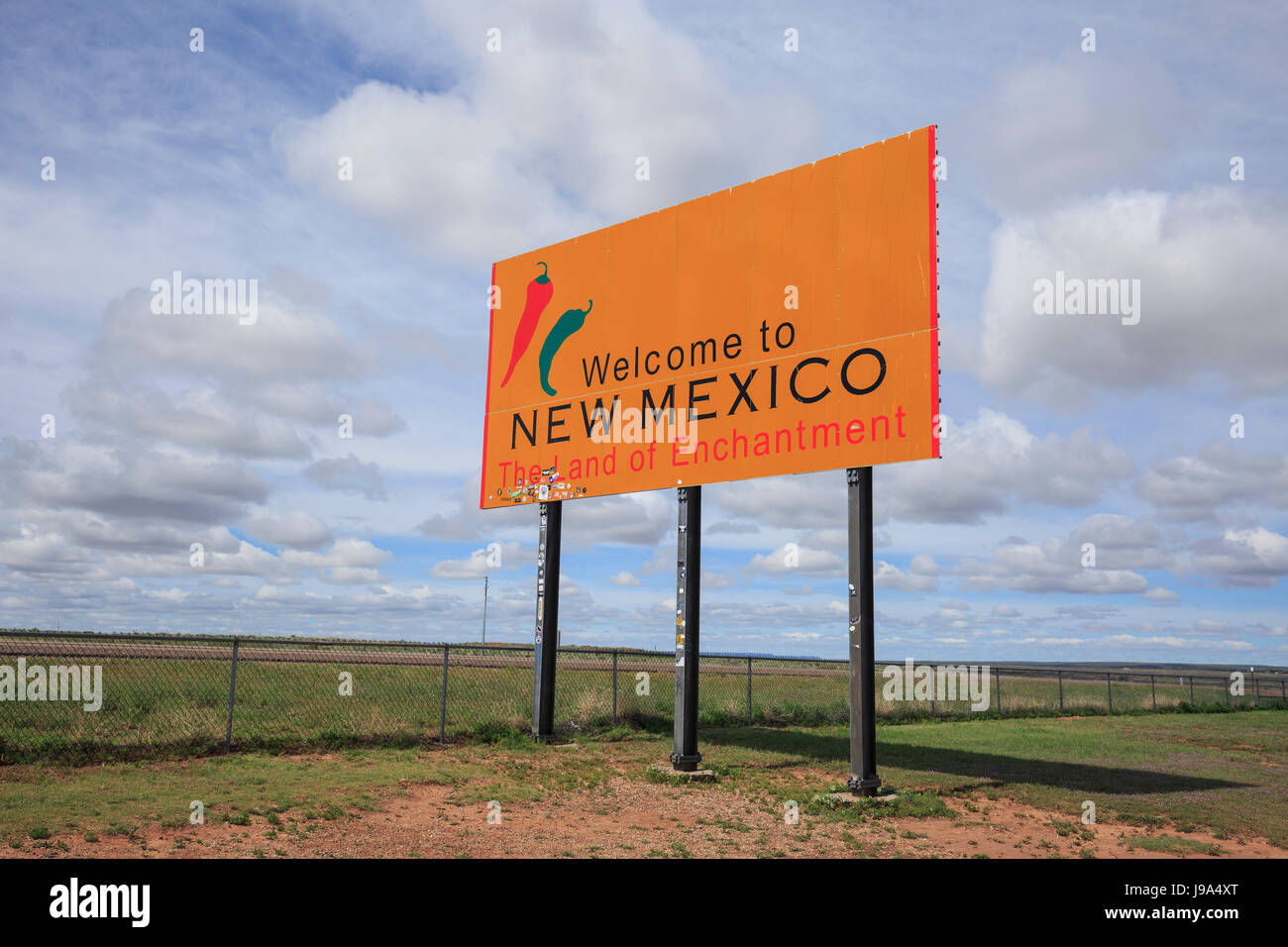 Welcome to New Mexico welcome sign along I-44 Stock Photo - Alamy