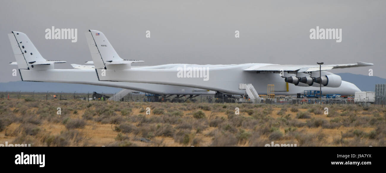Scaled composites stratolaunch hi-res stock photography and images - Alamy