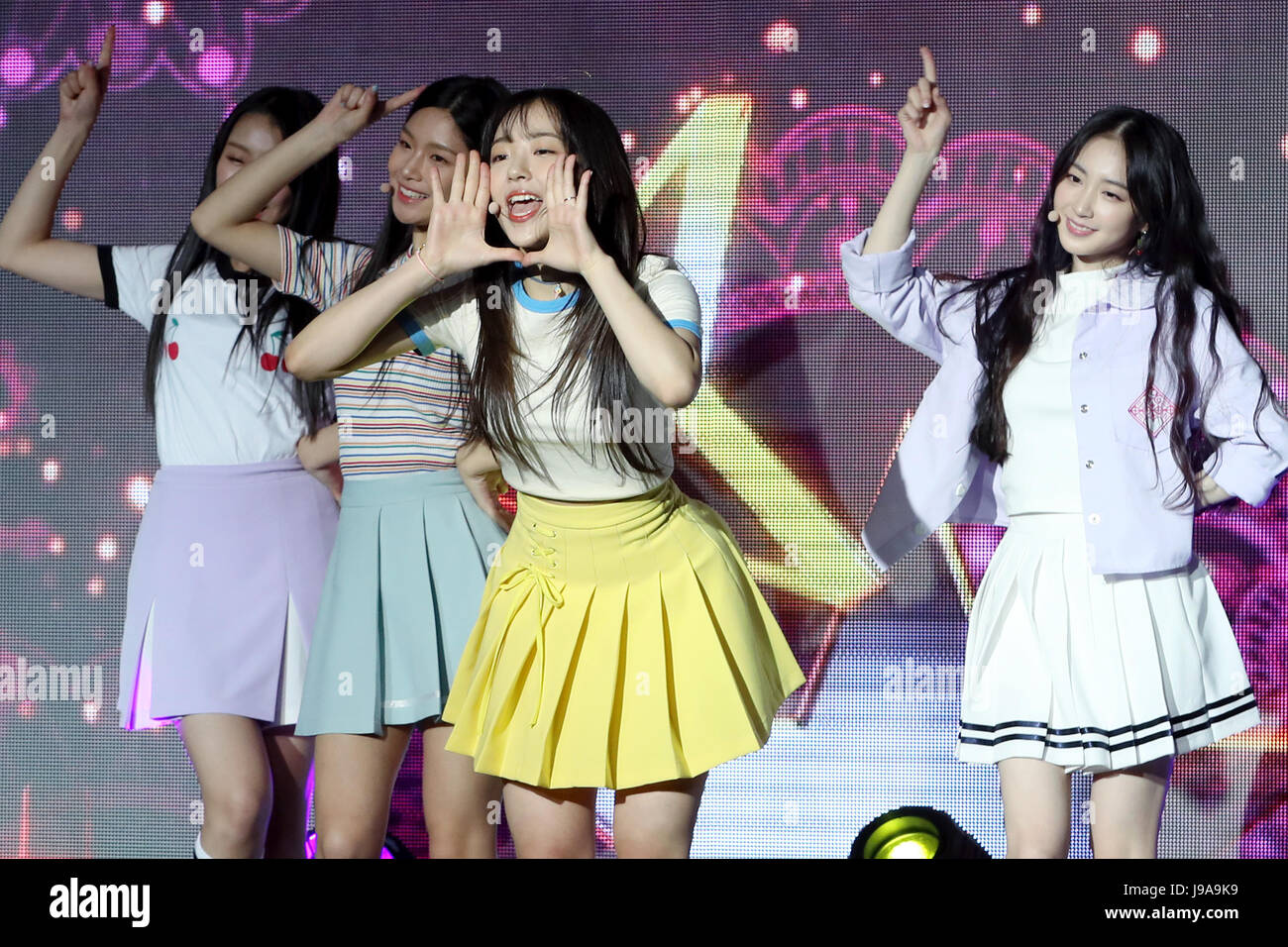 S. Korean girl group ELRIS South Korean girl group ELRIS performs ...