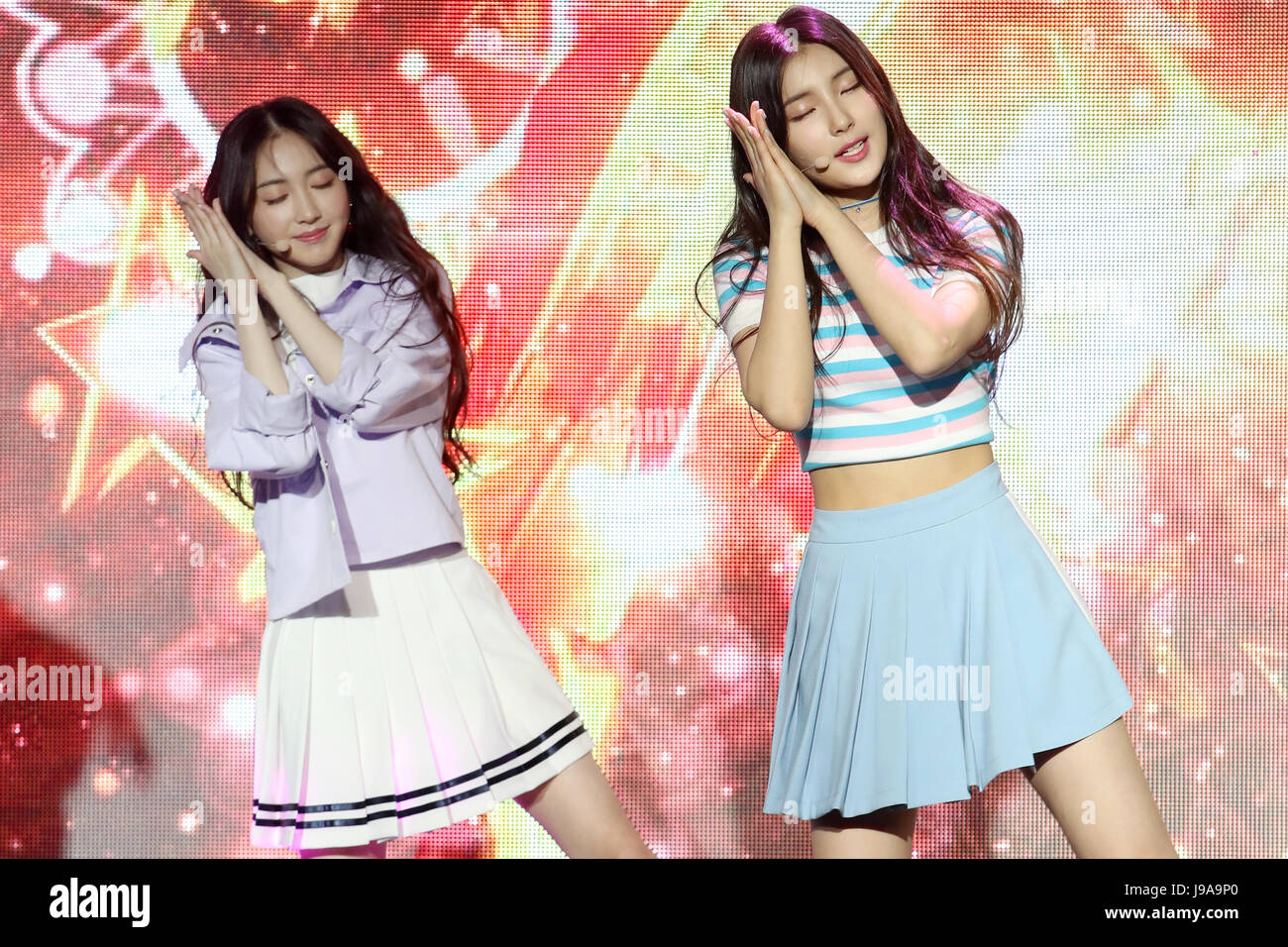 S. Korean girl group ELRIS South Korean girl group ELRIS performs ...