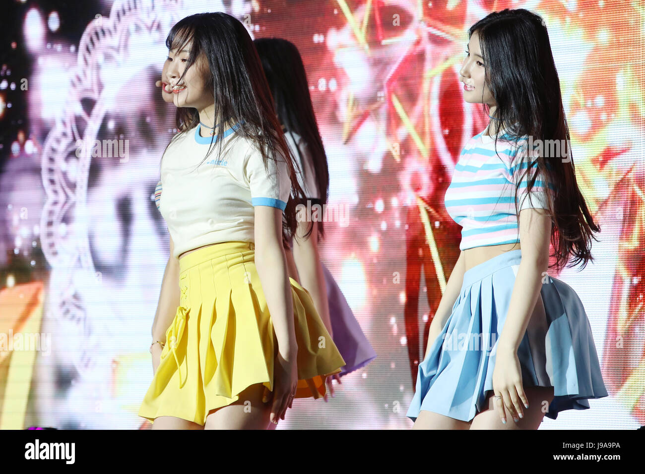 S. Korean girl group ELRIS South Korean girl group ELRIS performs ...