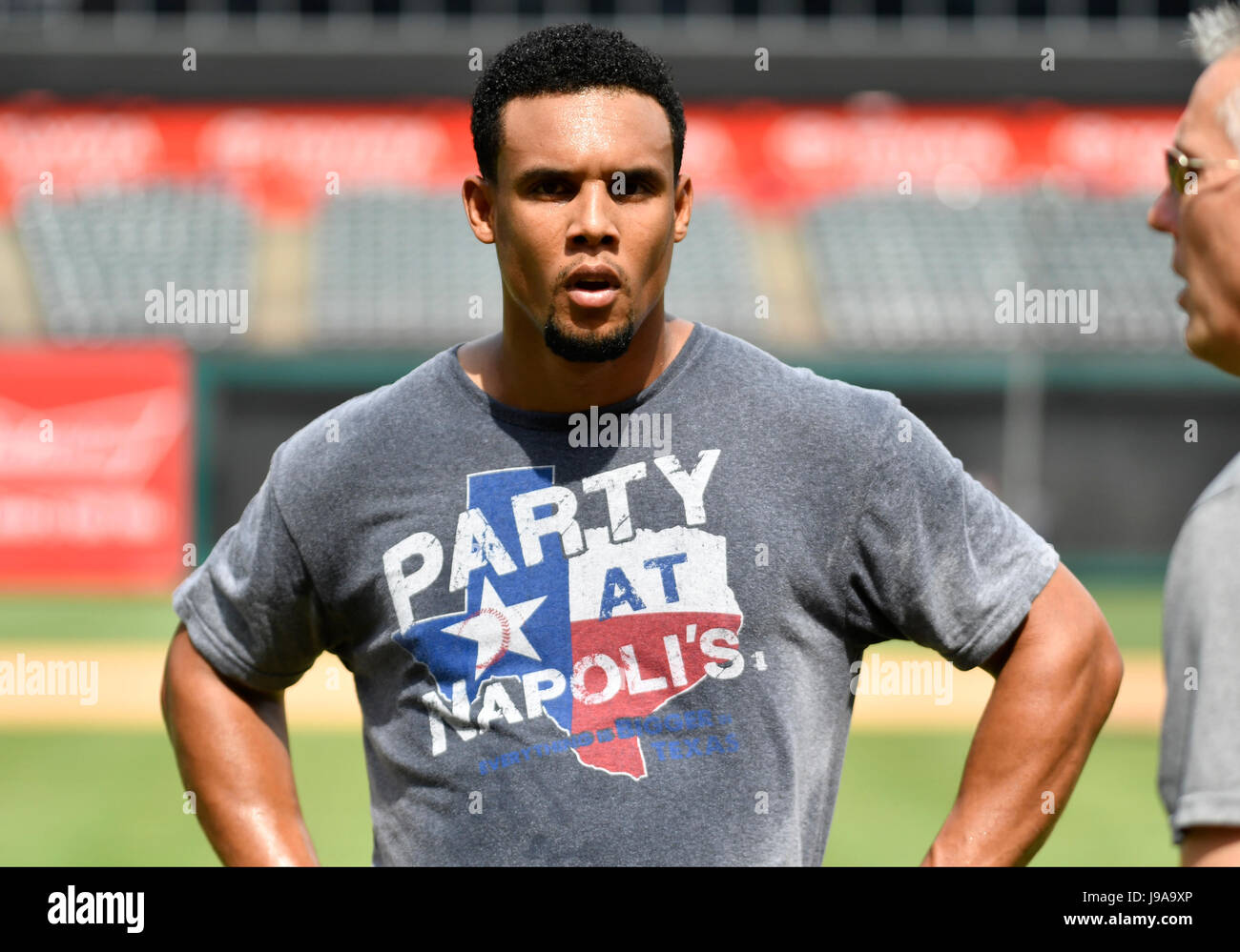 Arlington, Texas, USA. 31st May, 2017. Texas Rangers center fielder ...