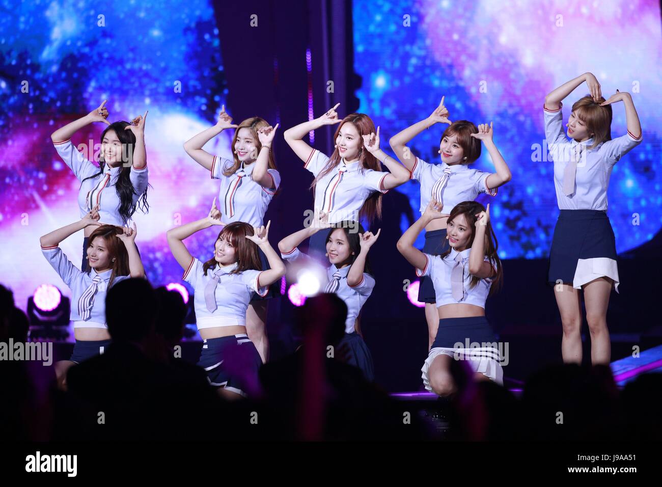 Seoul, Korea. 31st May, 2017. EXO, TWICE, Mamamoo, Do hyeon Yun, BewhY ...