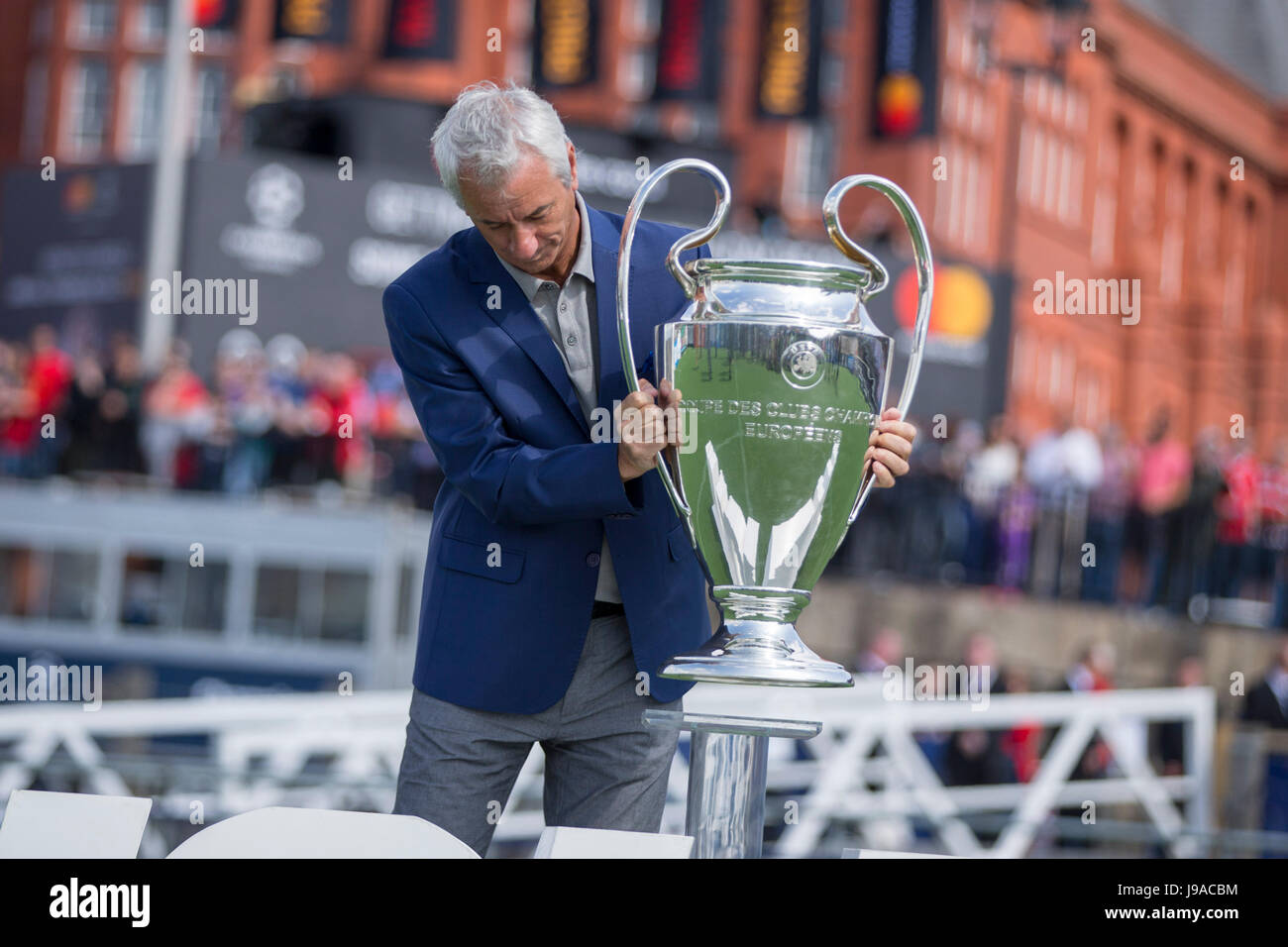 Ian rush european cup hi-res stock photography and images - Alamy