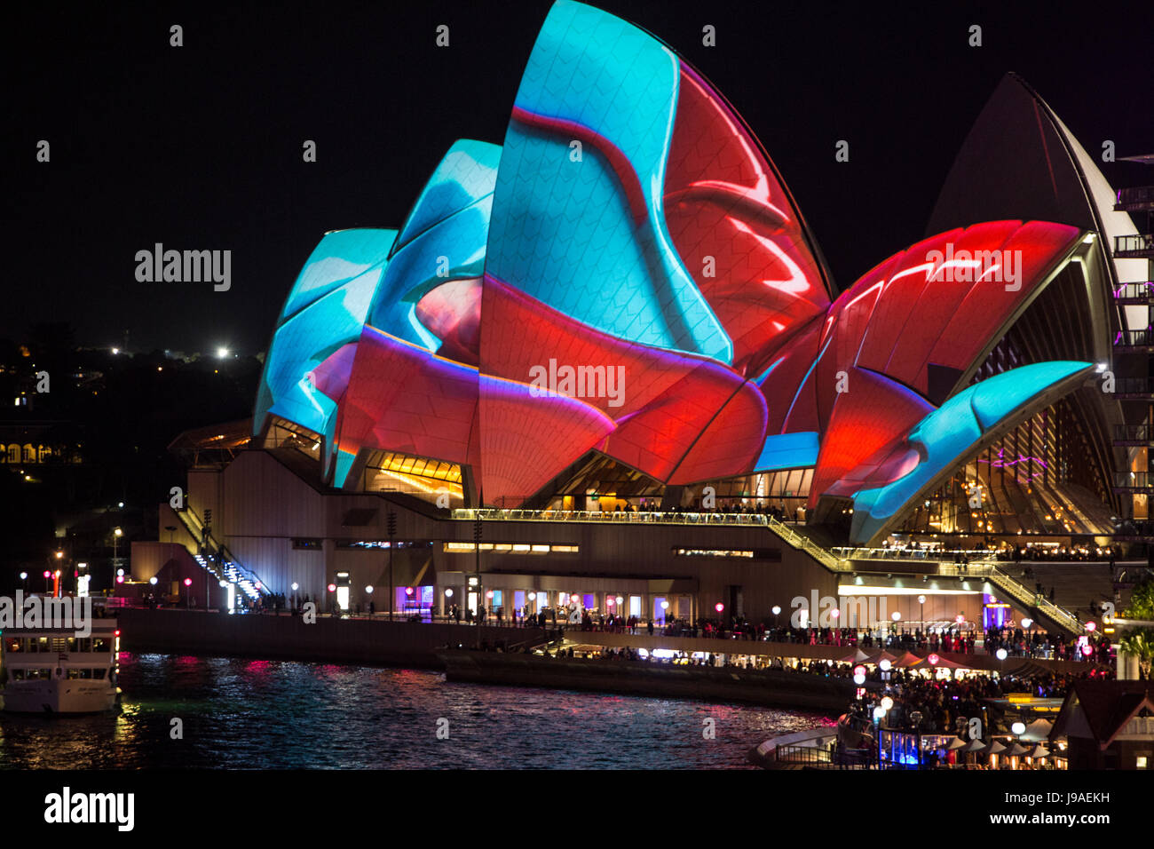 Sydney, Australia. 1st June 2017. Vivid Sydney light show at Circular ...