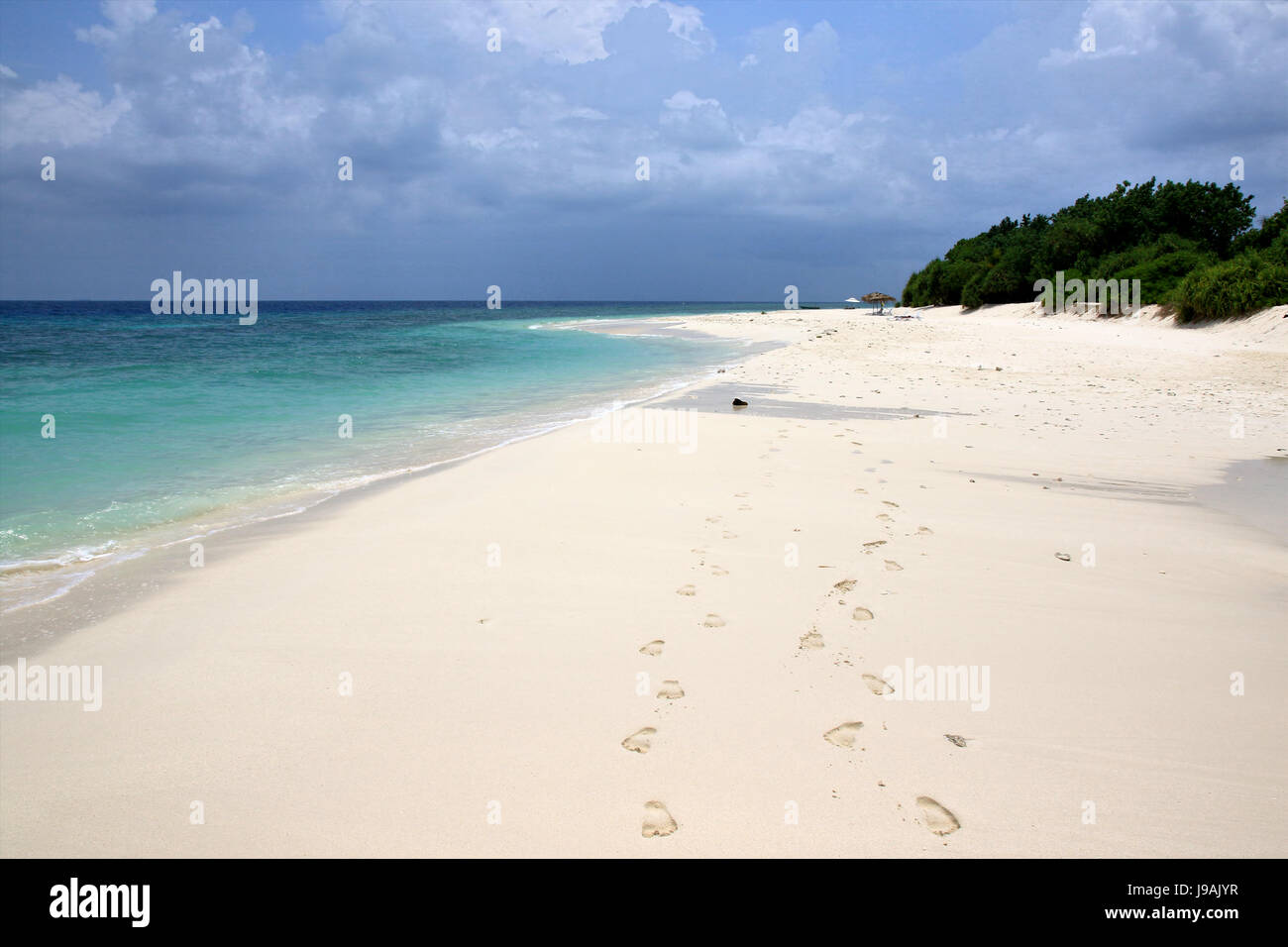 Beautiful beach on Ukulhas at Maldives Stock Photo - Alamy
