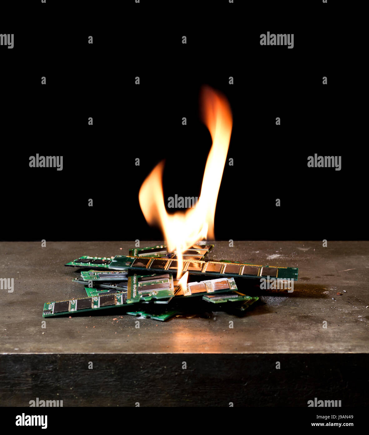 Aus dem set hi-res stock photography and images - Alamy