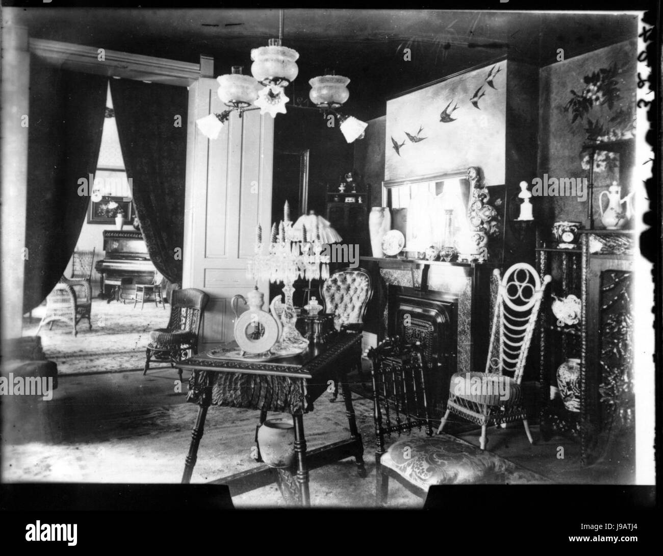 Parlor room victorian hi-res stock photography and images - Alamy