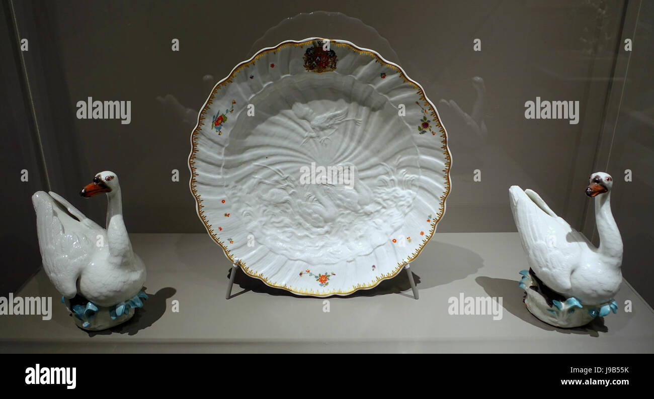 Swan service hi-res stock photography and images - Alamy