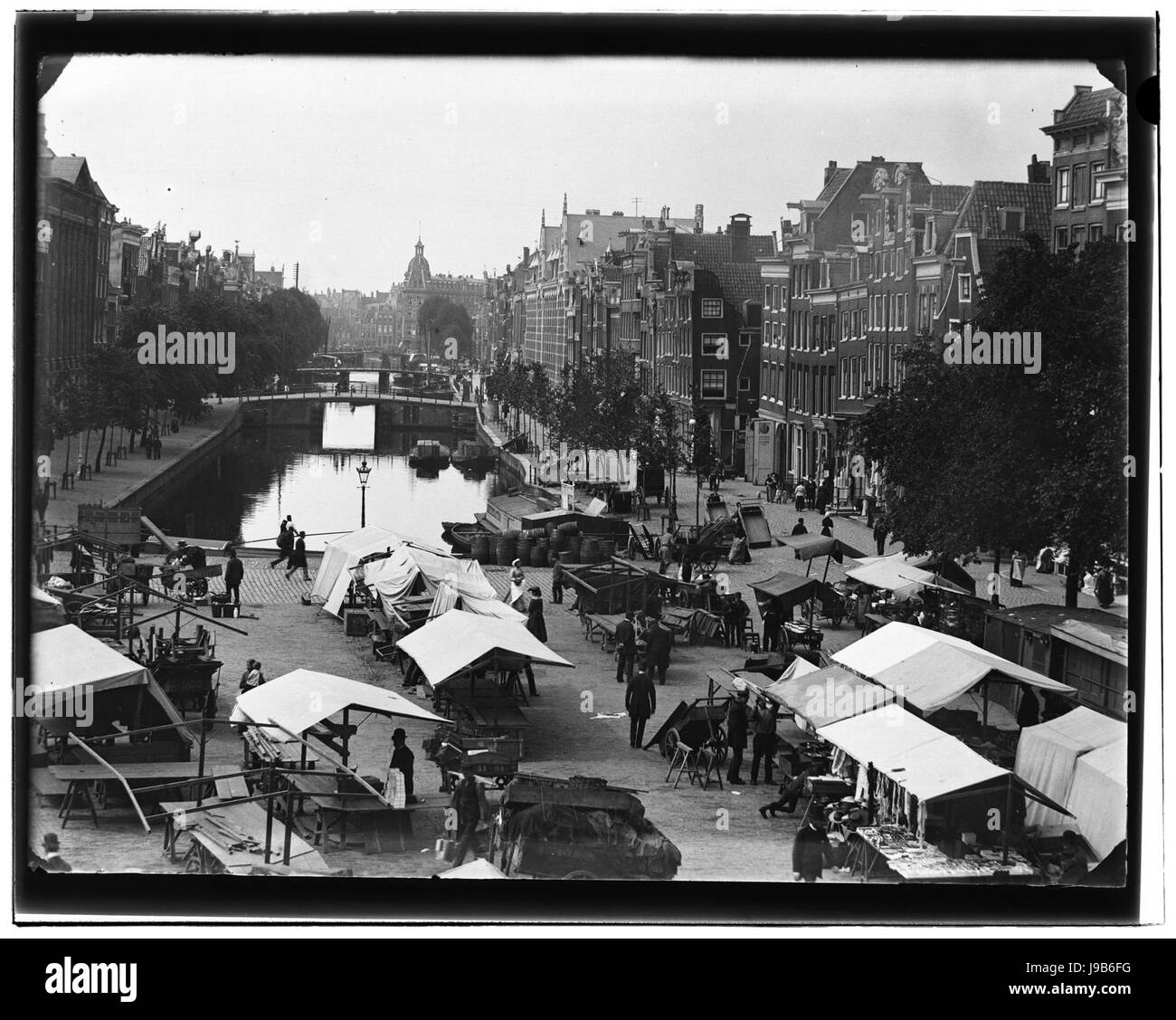 Nieuwmarkt, amsterdam Black and White Stock Photos & Images - Alamy