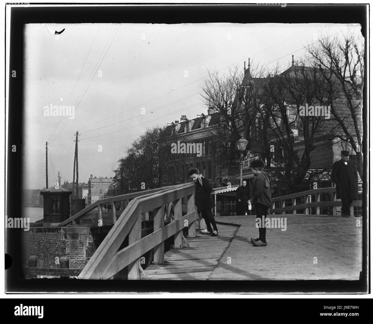 Weesperzijde 136 tm 148 (vlnr), foto 1 Jacob Olie (max res Stock Photo - Alamy